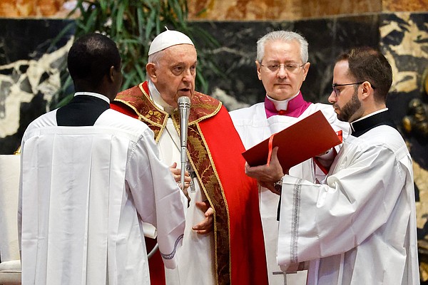 Jesus loves those who put their trust in him, Pope says at memorial ...