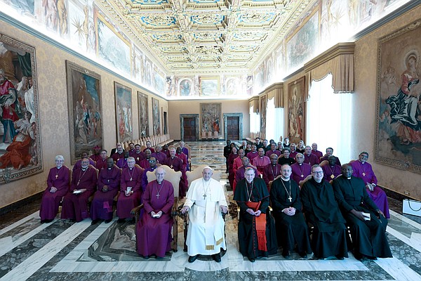 Meeting Anglican primates, Pope talks about overcoming divisions ...