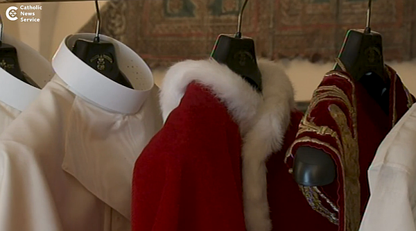 As conclave nears, new Pope's cassock comes in three sizes - TrentonMonitor